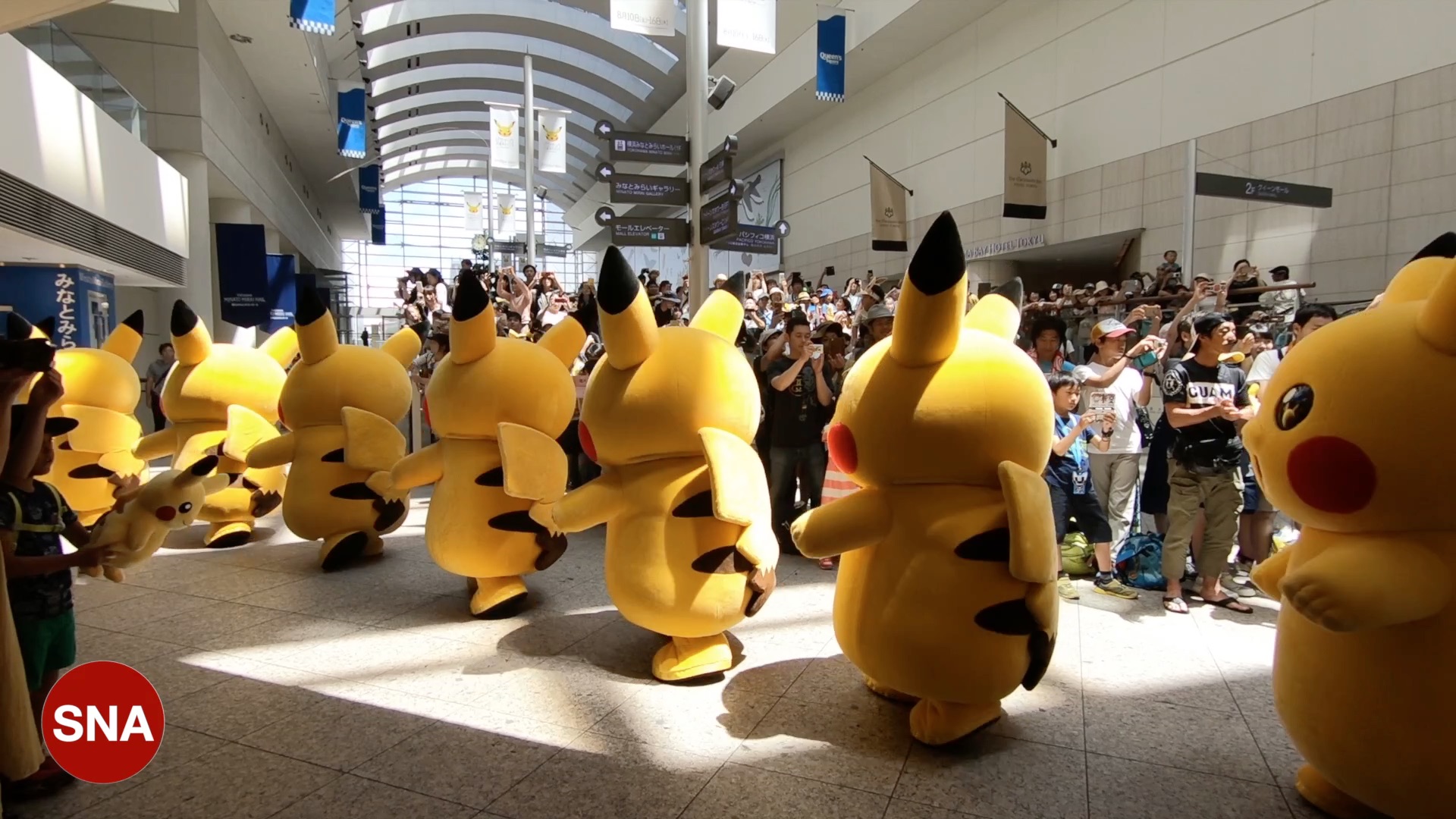 Pikachu Outbreak in Yokohama - SNA Japan